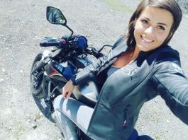 Victoria Alouqua una apasionada por las motos